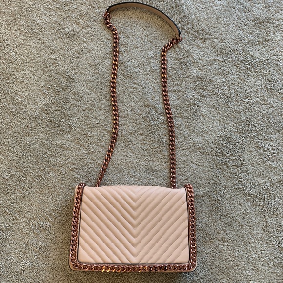 Aldo | Bags | Aldo Light Pink Crossbody Wrose Gold Tuck Away Chain ...